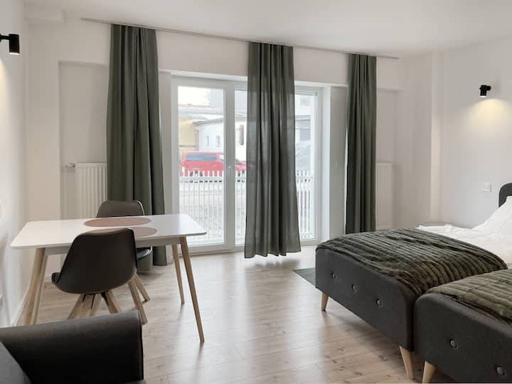 04 Zweibett Studio Im Board Inn - Haus Regensburg - Neutraubling