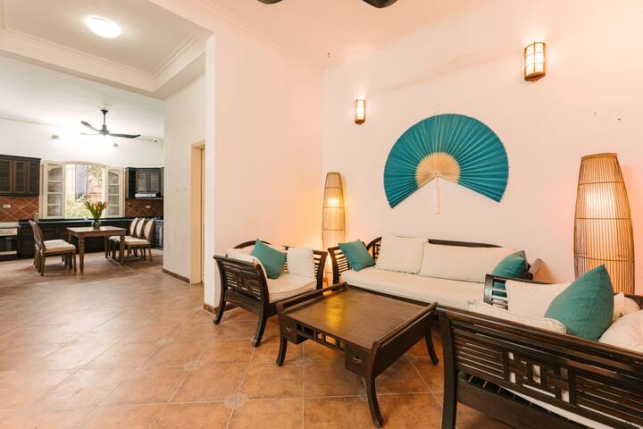 Entire 5br+ Mansion Hanoiwestlake/pool/cinema - Hanoï