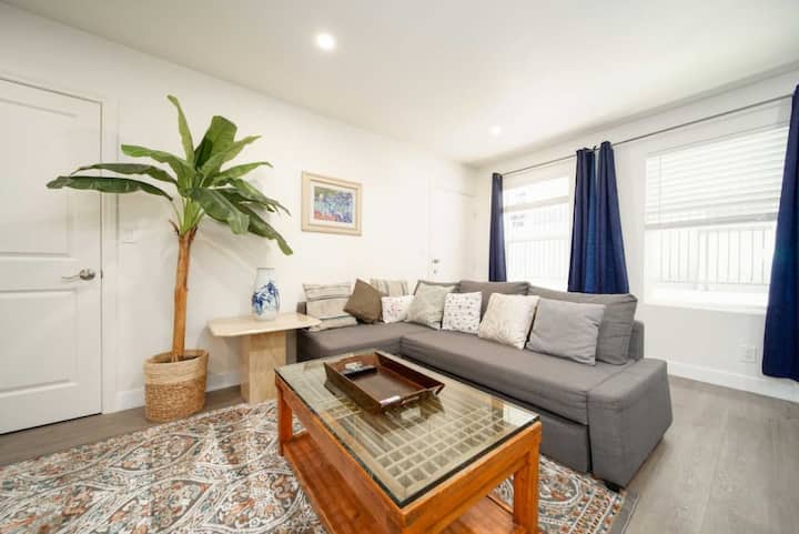 Chic 2br Hideaway Close To Hollywood & Dtla - Beverly Hills, CA