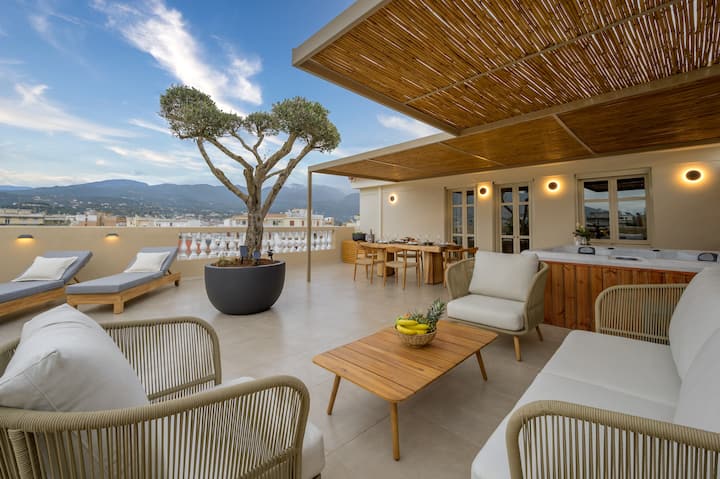 Balcony Luxury Apartment - Kalamáta