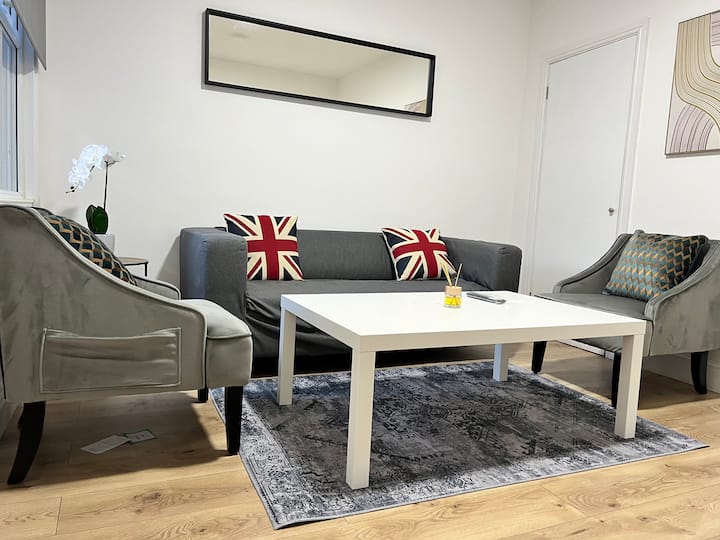Stunning 3 Bed 2 Bath House - Henley-on-Thames