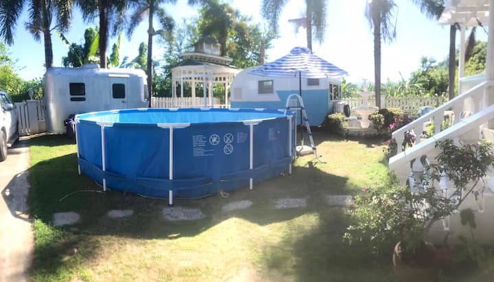Lian Family Vacation House - Balayan
