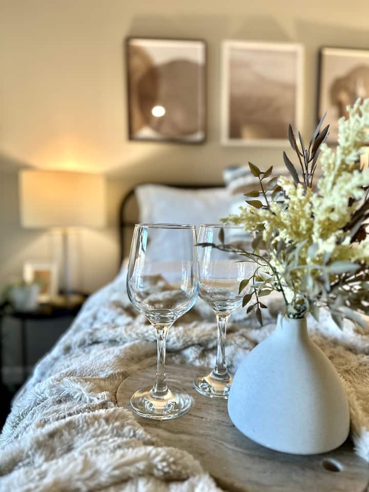 Superb Capitol Hill/by Coffee/nightlife/dining/bar - Seattle, WA