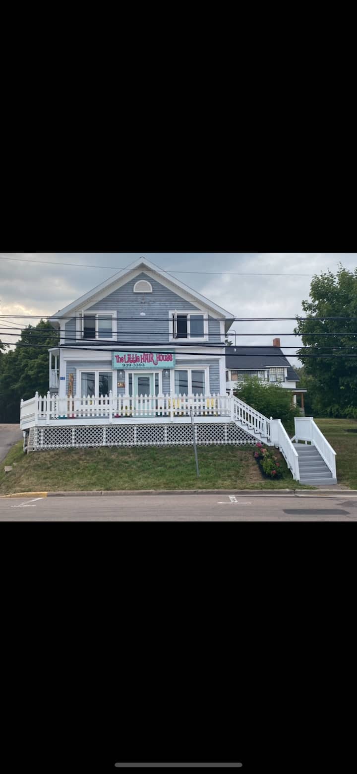Cozy Bachelor
42 Main Street 
Sackville - Amherst