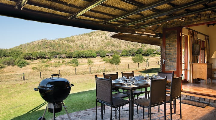 Big 5 Bush Lodge Cabin (11-17 October Only) - Sun City