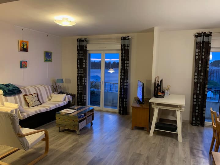 Appartement 85m² Proche Nîmes - ニーム