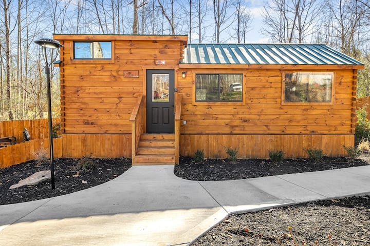 New Cabin 20 Min To Gatlinburg Game Room + Firepit - Cosby, TN