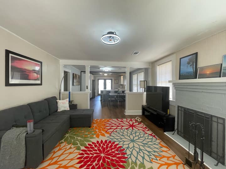 Country Charm With Coastal Winds - Brunswick, GA