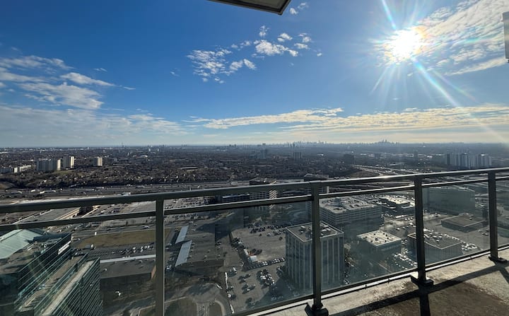 Luxury Full Unit 1+1 Furnish Condo W Skyline View - Toronto