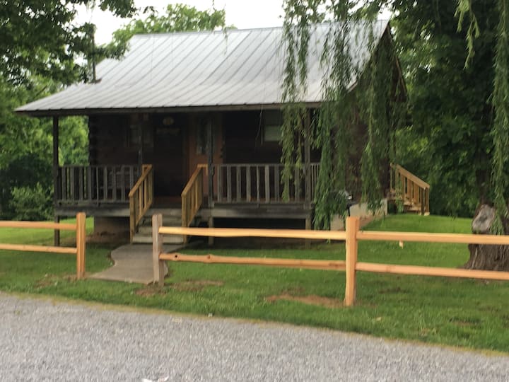 Riverfront Cabin - 4 Min To Gsmnp - Townsend, TN