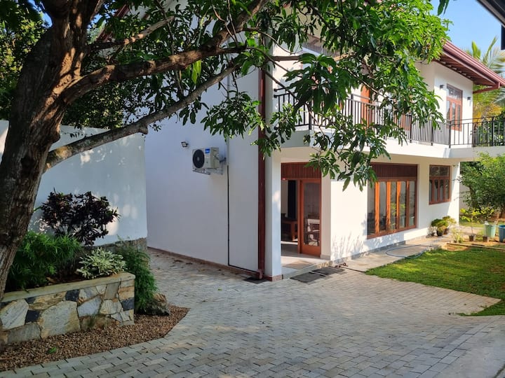 Home In Nugegoda, Sri Lanka - Colombo
