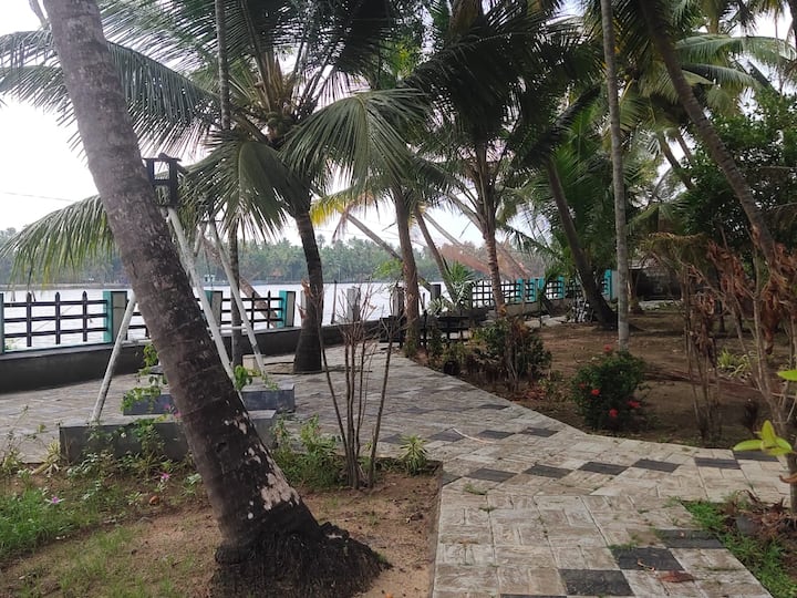 Riverside 2bh Property - Kodungallur