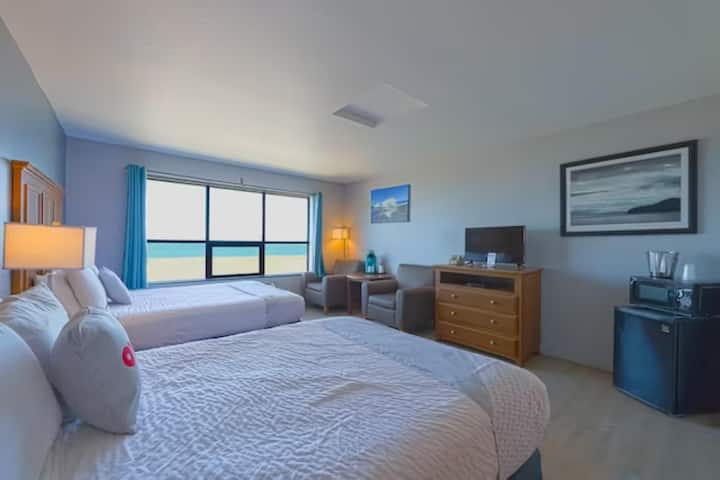 2 Queen Bed With Ocean View - Newport, OR