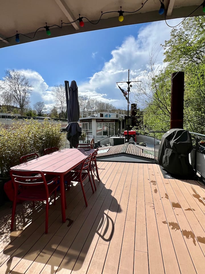Magnifique Péniche Sur Les Quais De Seine - ibis budget Issy Les Moulineaux Paris Ouest