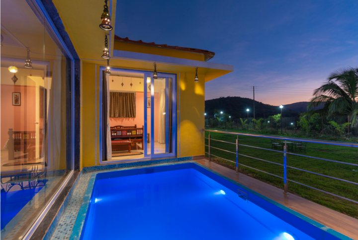 Villa With Private Pool - Trimbak