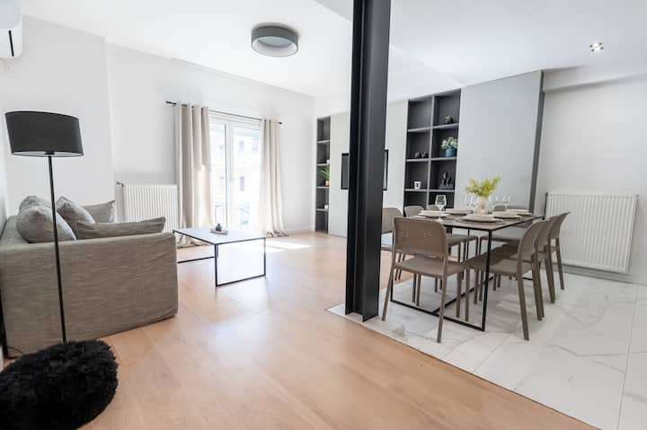 Elegant 3br Apartment Close To Pagkrati Region - Atenas