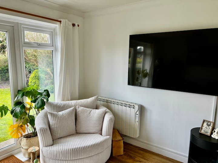 Peaceful Crantock Private Room - Newquay