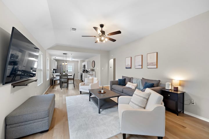 30+ Day Rental | Pet-friendly | Houston - Tomball, TX