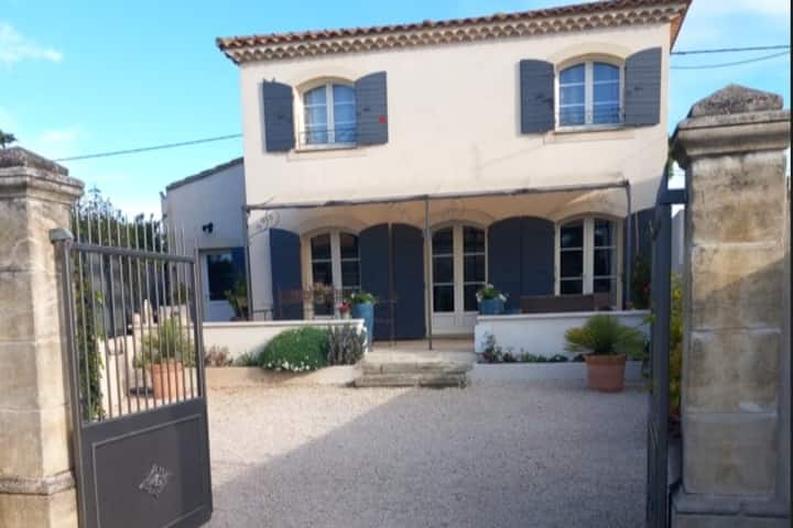 Petite Bastide Provençale - Avignon