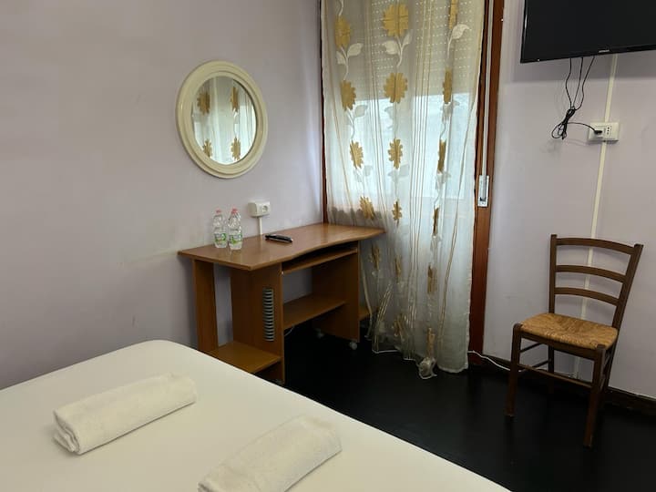 Quintuple Room With Shared Toilet Building 13 - Venezia