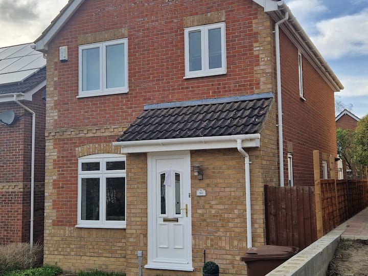 Short Stay In Lovely 3 Bed House - Chatham