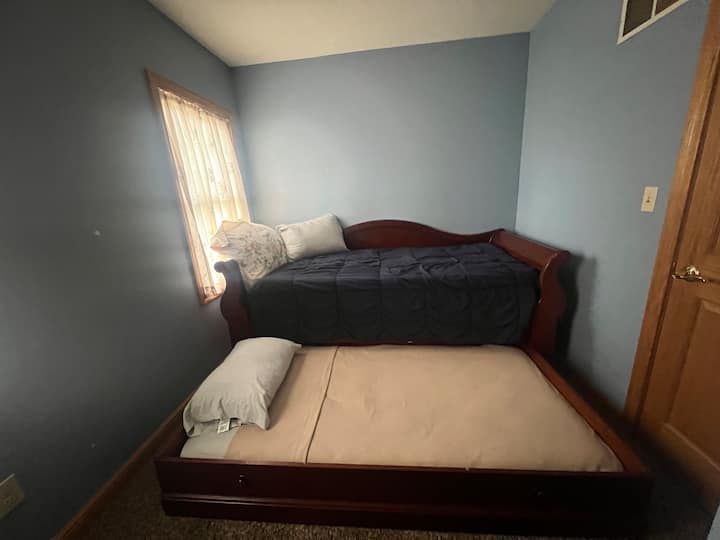 Small Room For Solar Eclipse - Akron, OH