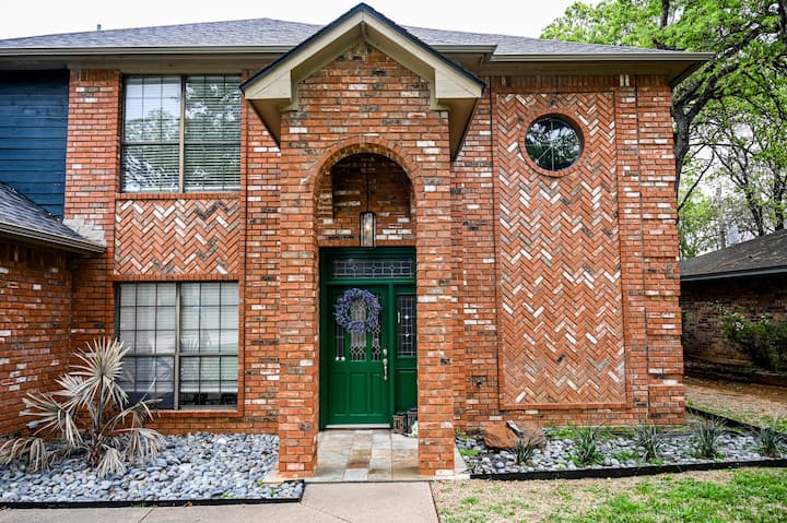 The Nest - Arlington, TX