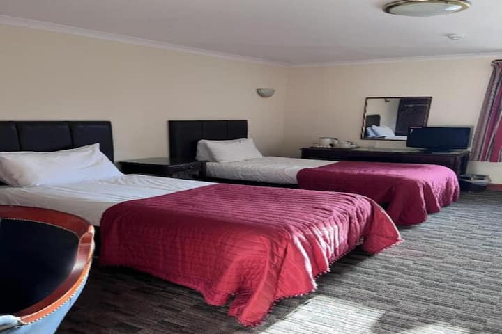Lochway Hotel Standard Twin Room - Loch Lomond