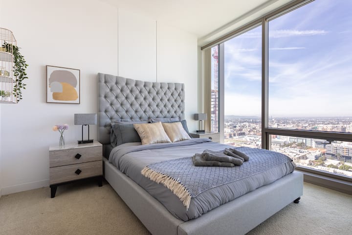 Koreatown[pool/jacuzi/gym/parking]1queenbed/1bath - Beverly Hills, CA