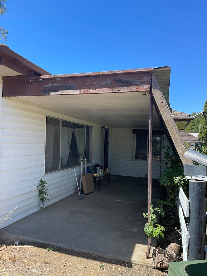 3 Bedrooms And Lounge - Heathcote