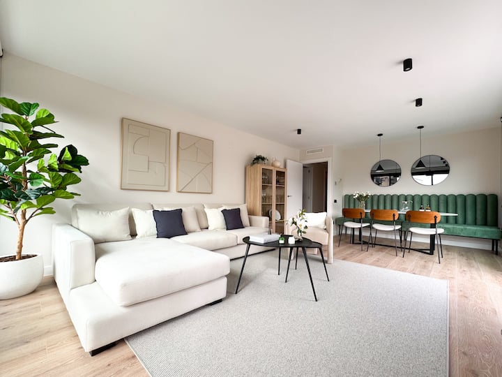 Exclusivo Apto. Con Piscina Y Garaje En Pozuelo - Universidad Francisco de Vitoria