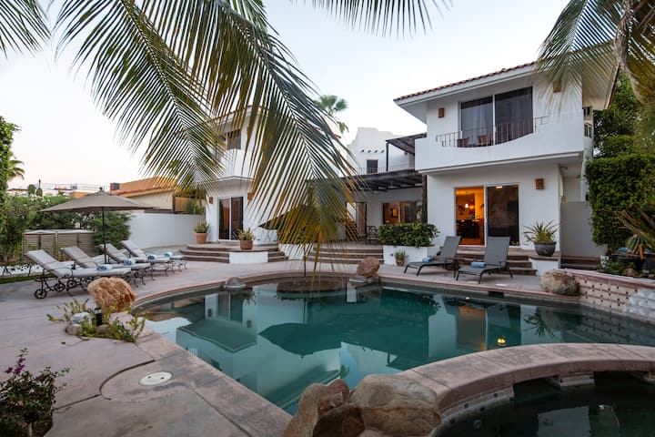 Tooker Villa La Jolla 5 Master Suites 6 Bed 6 Bath - San José del Cabo