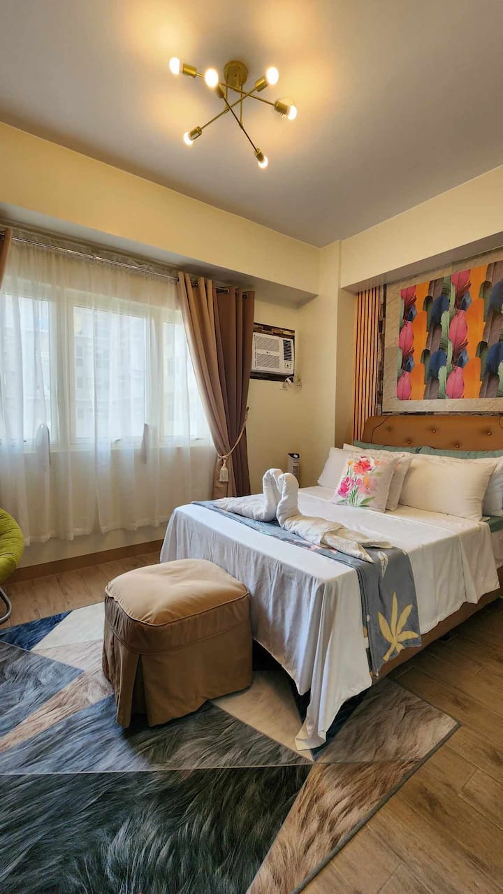 Cozy Studio Type Condo Unit One Regis Upper East - Bacólod