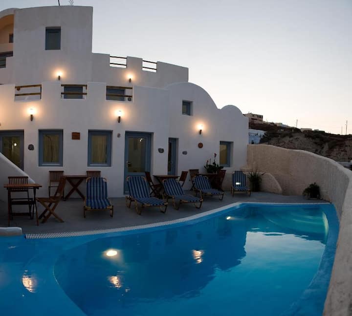 Villa Murano Double Room With Balcony,shared  Pool - Santorini