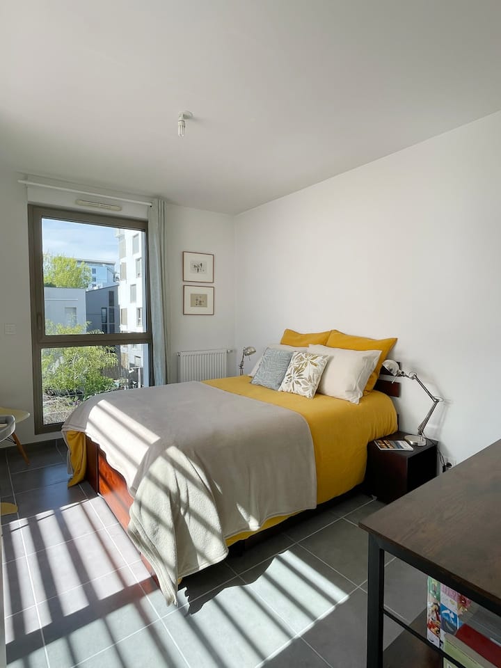 Jolie Chambre Avec Terrasse - Bordeaux