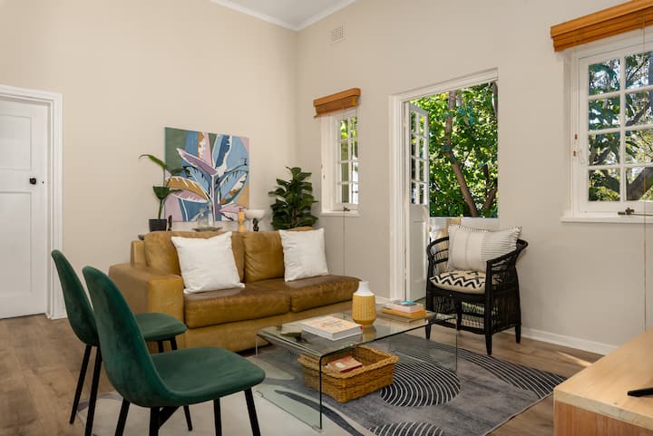 Stylish Cape Town Stay With Balcony & Garden Views - Ciudad del Cabo