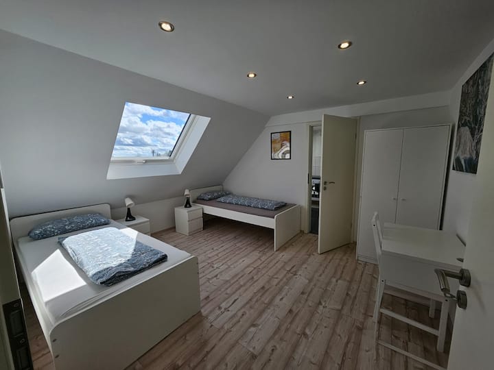 Aulendorf-kleine Wohnung Mit 2 Zimmern, Küche+bad - Aulendorf