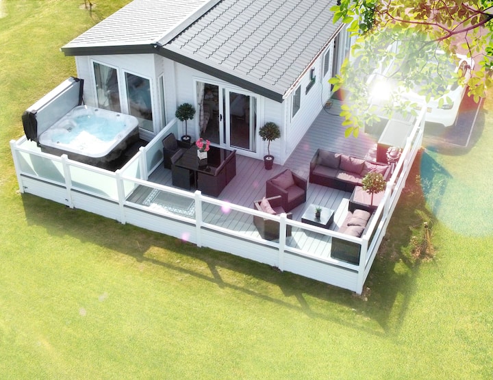 Luxury Hot-tub Lodge At Southview Skegness - Skegness
