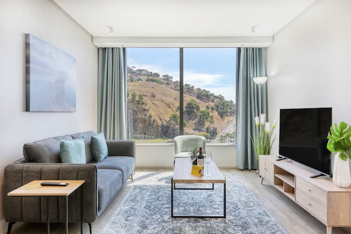 Always-power Signal Hill Apartment - Cape Town
