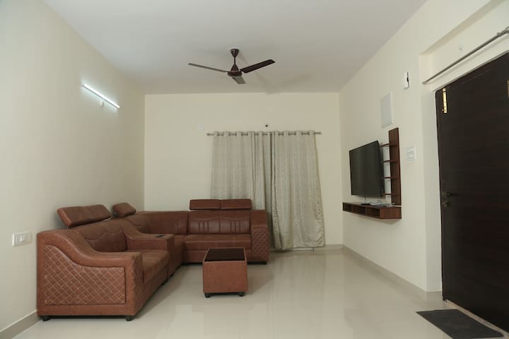 Mee Homes Madhapur 2 Bhk Pvt Parking Hitech City - Hyderabad