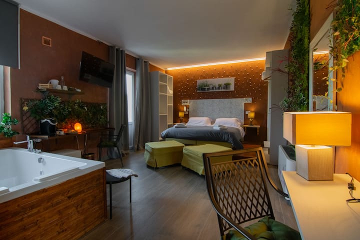 Green Deluxe With Jacuzzi® - Radda in Chianti