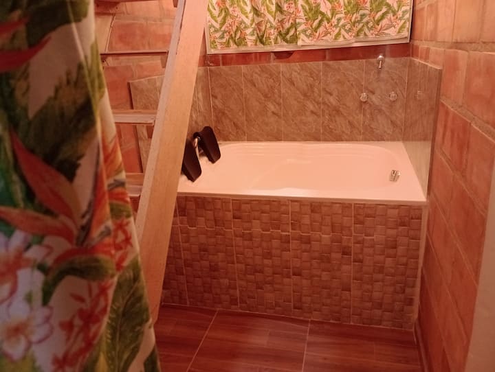 La Casita En El Aire, Mirador Bañera Agua Caliente - San Luis, Colombia