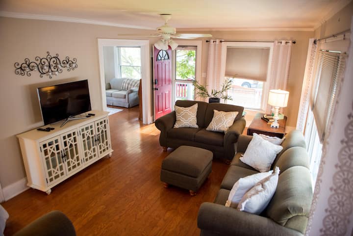 Charming Three-bedroom House - Troy, OH