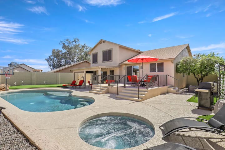 Poolside Oasis Stadium Proximity Fun For Everyone! - Glendale, AZ