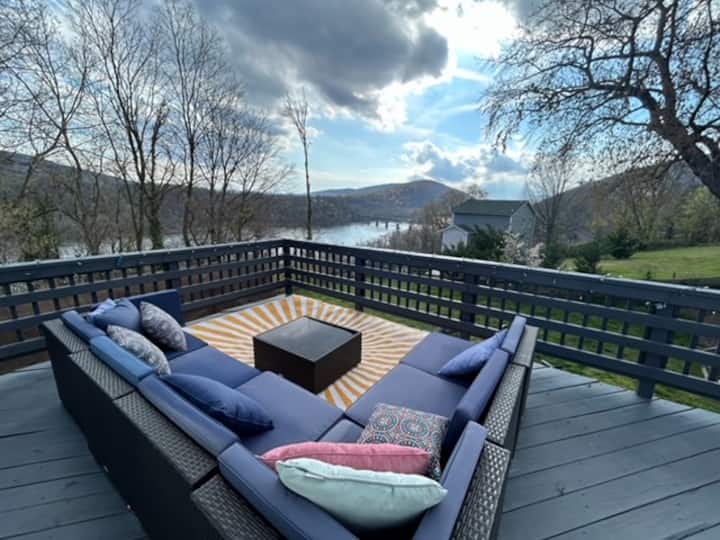 Peaceful Retreat With Stunning Nature Views - Harpers Ferry, WV