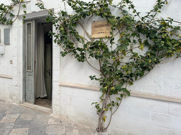 La Casetta - Typical Guest House - Fasano