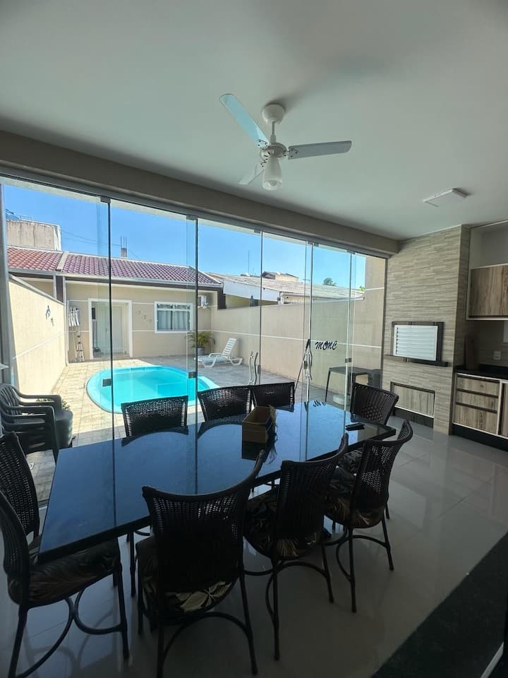 Casa Guaratuba - 1 Quadra Da Praia Com Piscina - Guaratuba