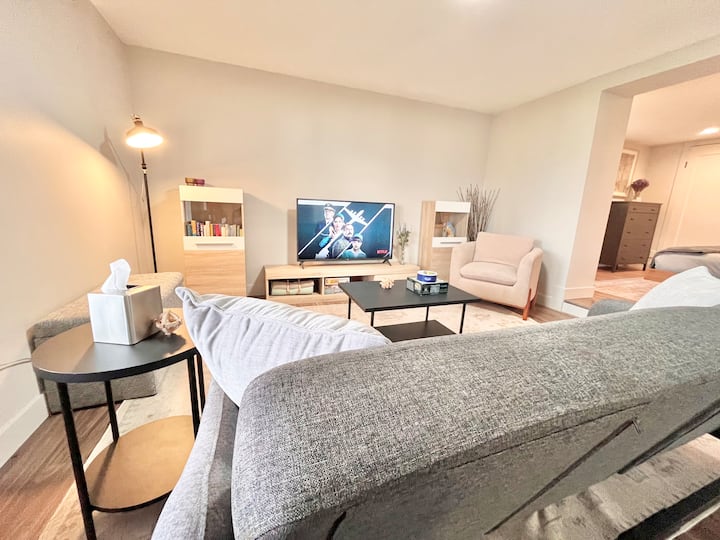 Near Light Rail/attractions/nightlife, Pets Ok - Seattle, WA