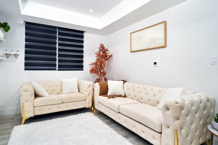 New Construction Clean, Bright 2 Bedroom Unit - Windsor