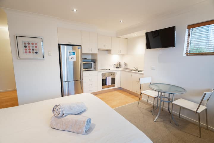 Schnapps 01 - Mount Hotham